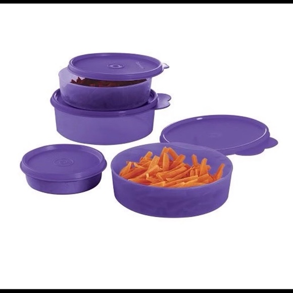 Tupperware | Kitchen | Tupperware Set Of 4 Refriredondos | Poshmark